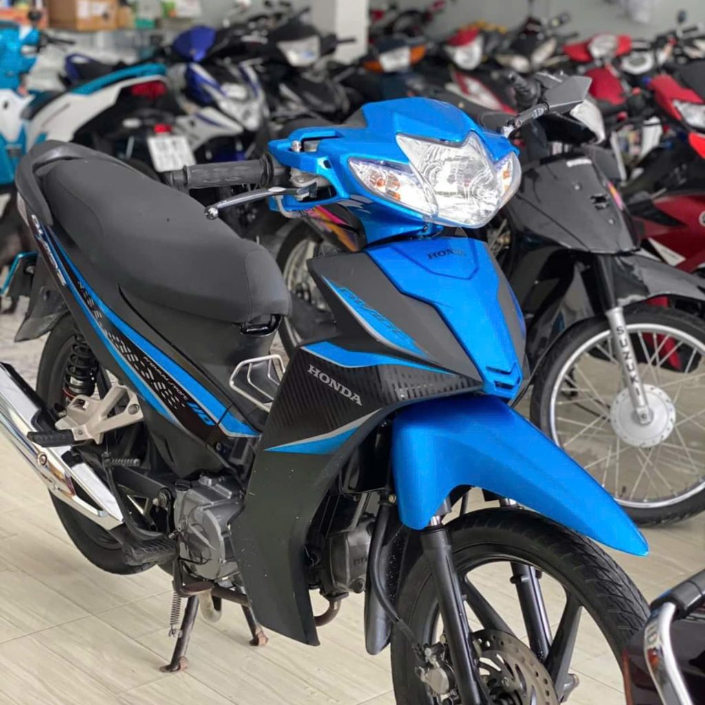 semi-automatic motorcycle - Motobike Rental Phu Quoc Island